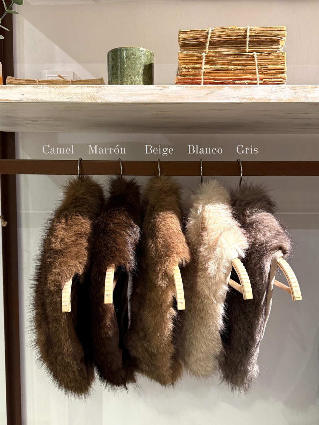 CUELLO PELO LARGO – Saisons